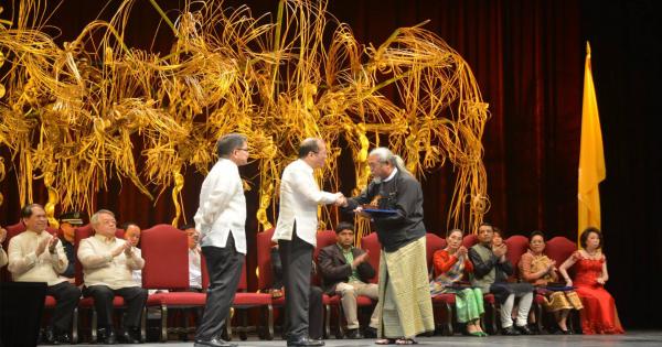 Kyaw Thu, the actor who offers free funeral services | RVA