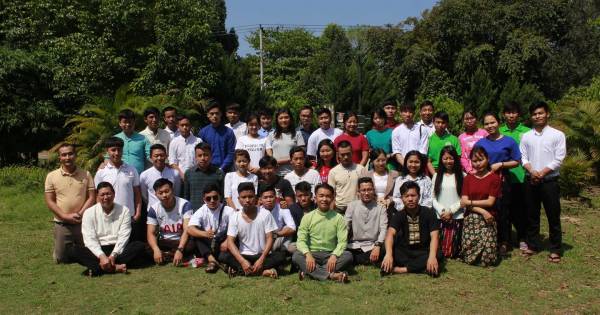 Myanmar: Jesuits accompany youth amid challenges | RVA