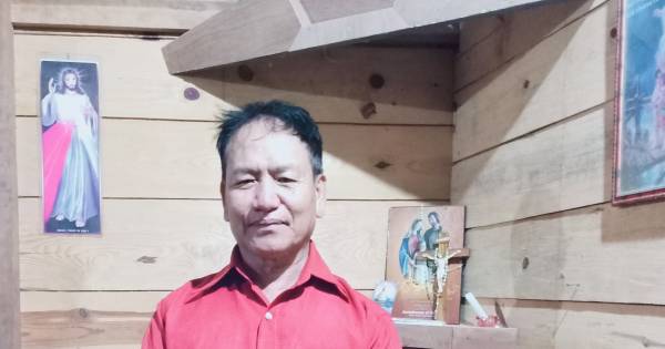 Northeast India: A hunter becomes father of two Catholic priests | RVA