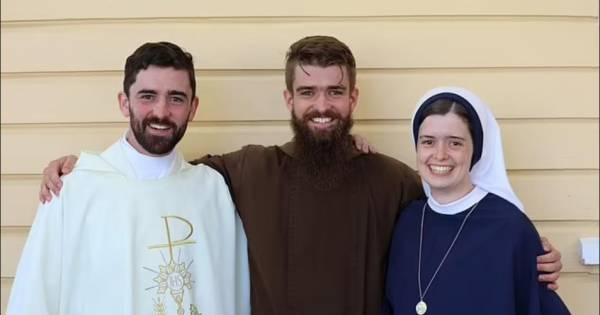 A priest, a nun and a friar – all from the same family | RVA