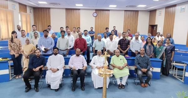 India: Catholic Diocese of Indore organizes seminar for PROs | RVA