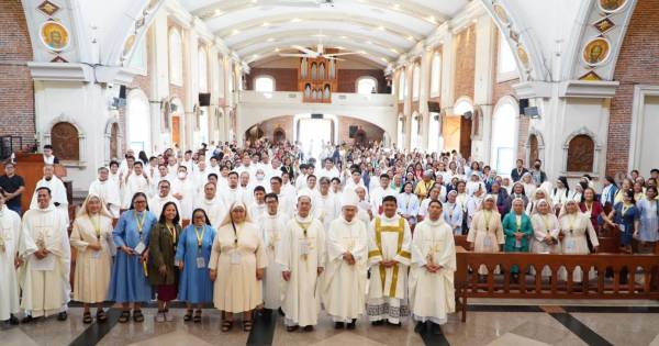 Catechesis ‘a matter of doing and being,’ says Filipino bishop | RVA