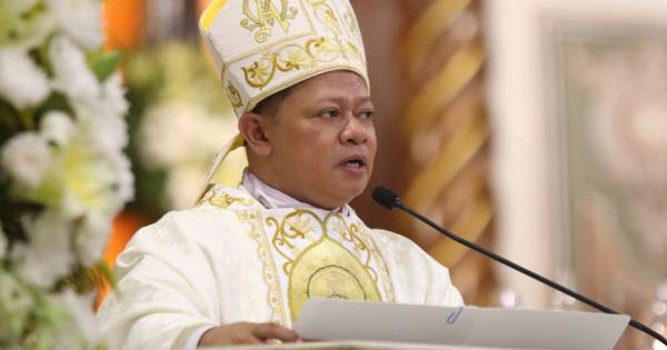 Alarcon installed as fifth Archbishop of Caceres in the Philippines | RVA