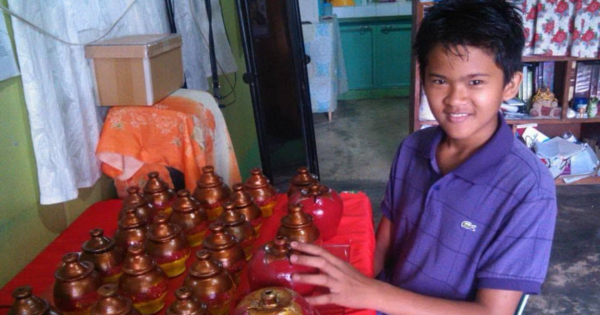 Young pottery artist – ceramicist calls community attention to the ...