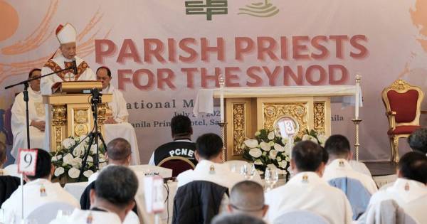 Parish priests urged to practice ‘communal discernment’ in building ...